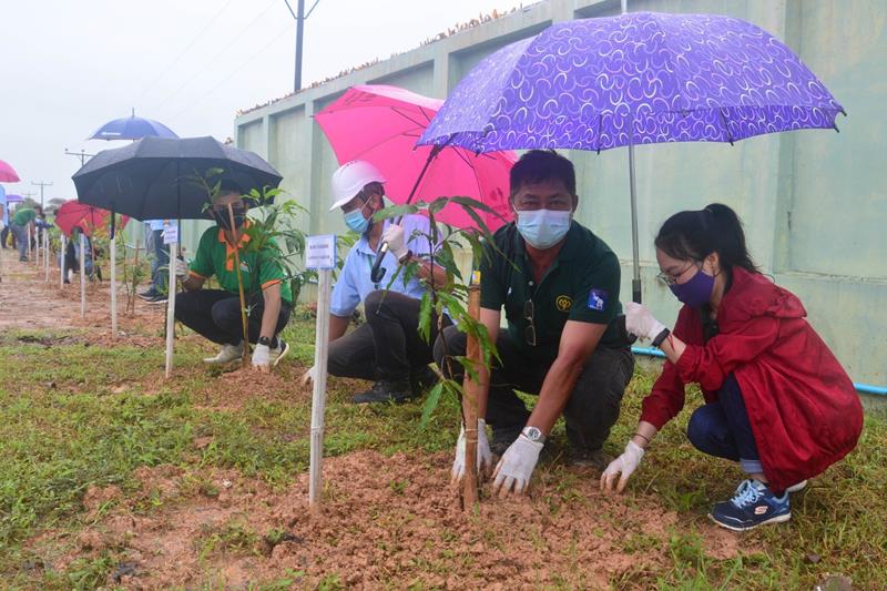 Myanmar - เจริญโภคภัณฑ์โปรดิ๊วส